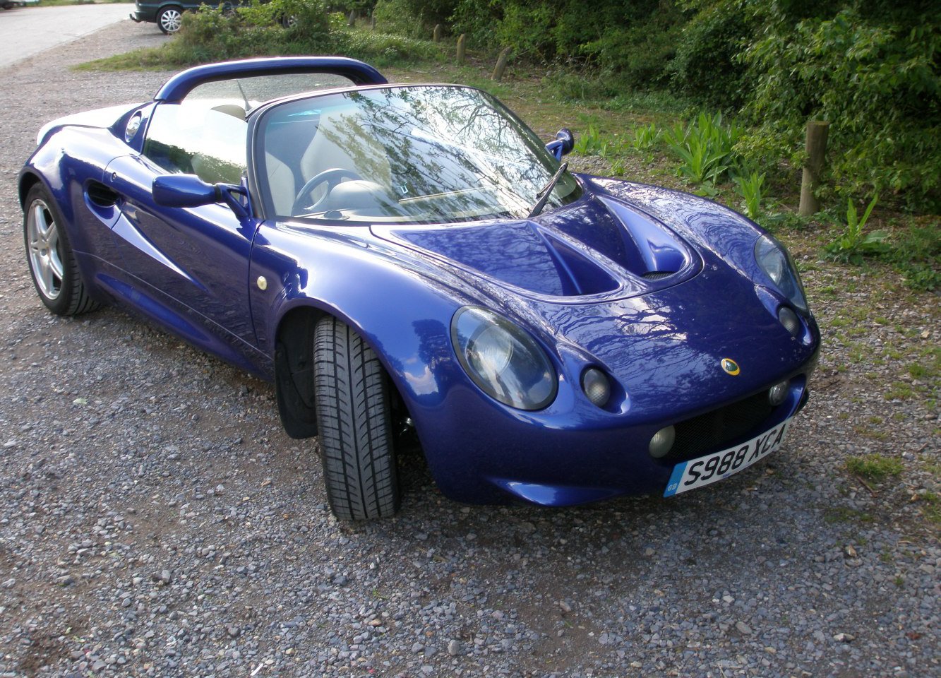 Lotus Elise technical specifications and fuel economy